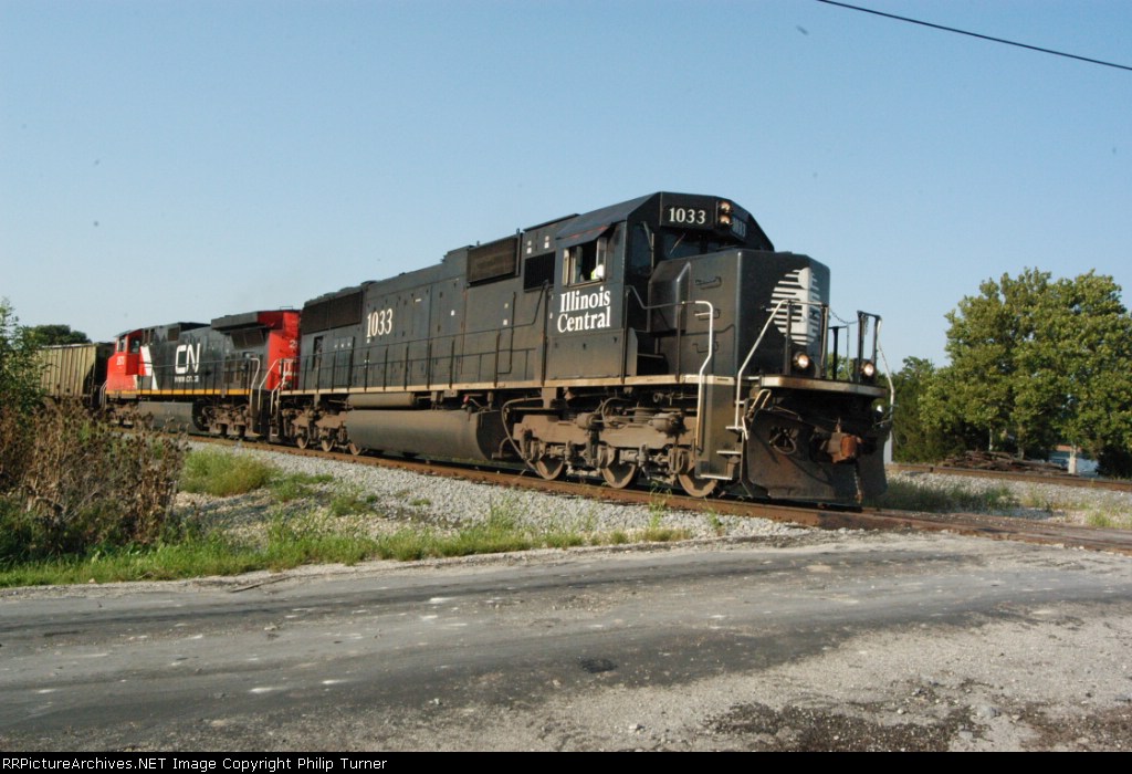 IC grain train coming off the Gibson City connector